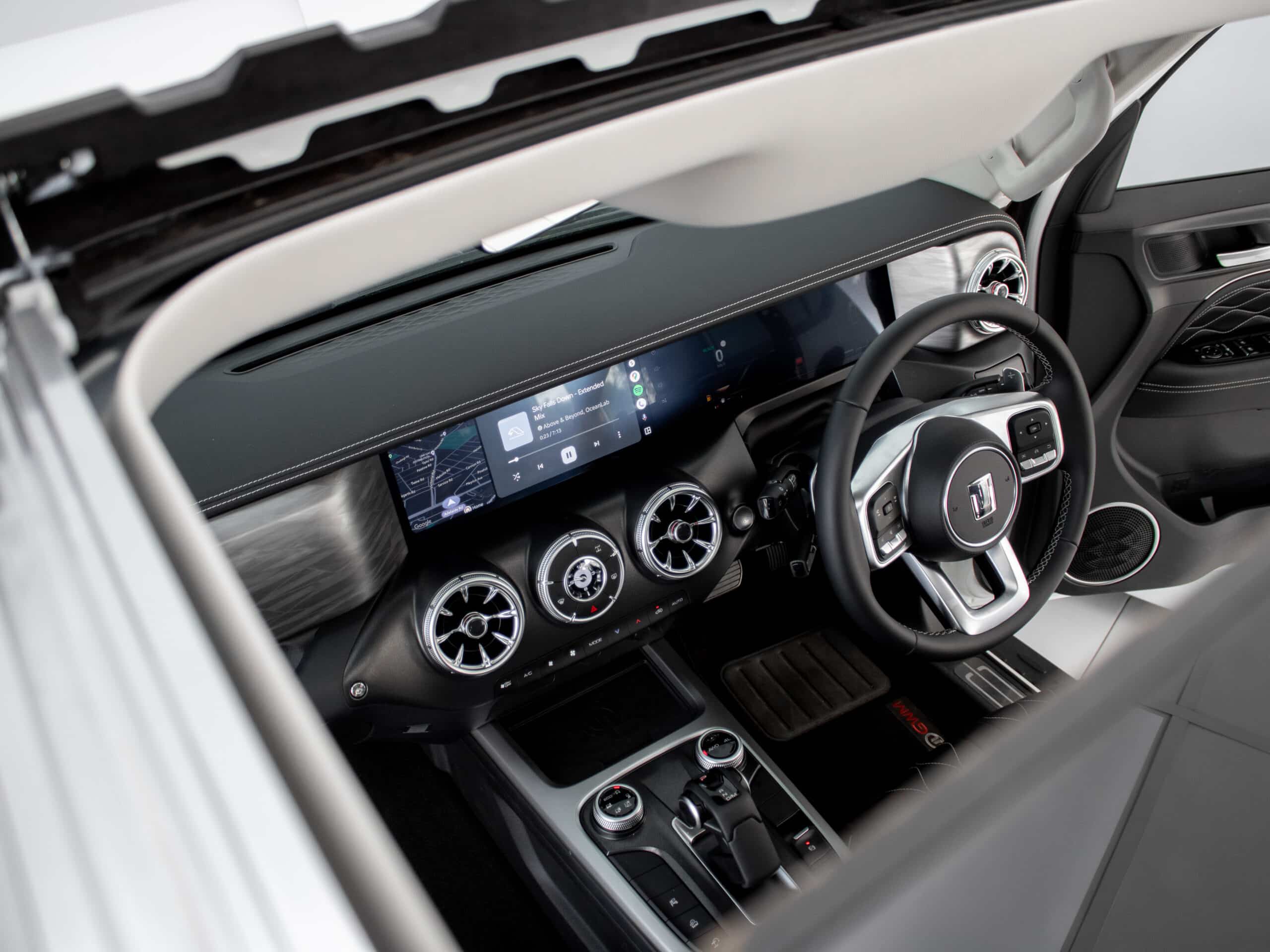 2025 GWM Tank 300 2.0T 8AT 4X4 Super Luxury - Thorp Suzuki