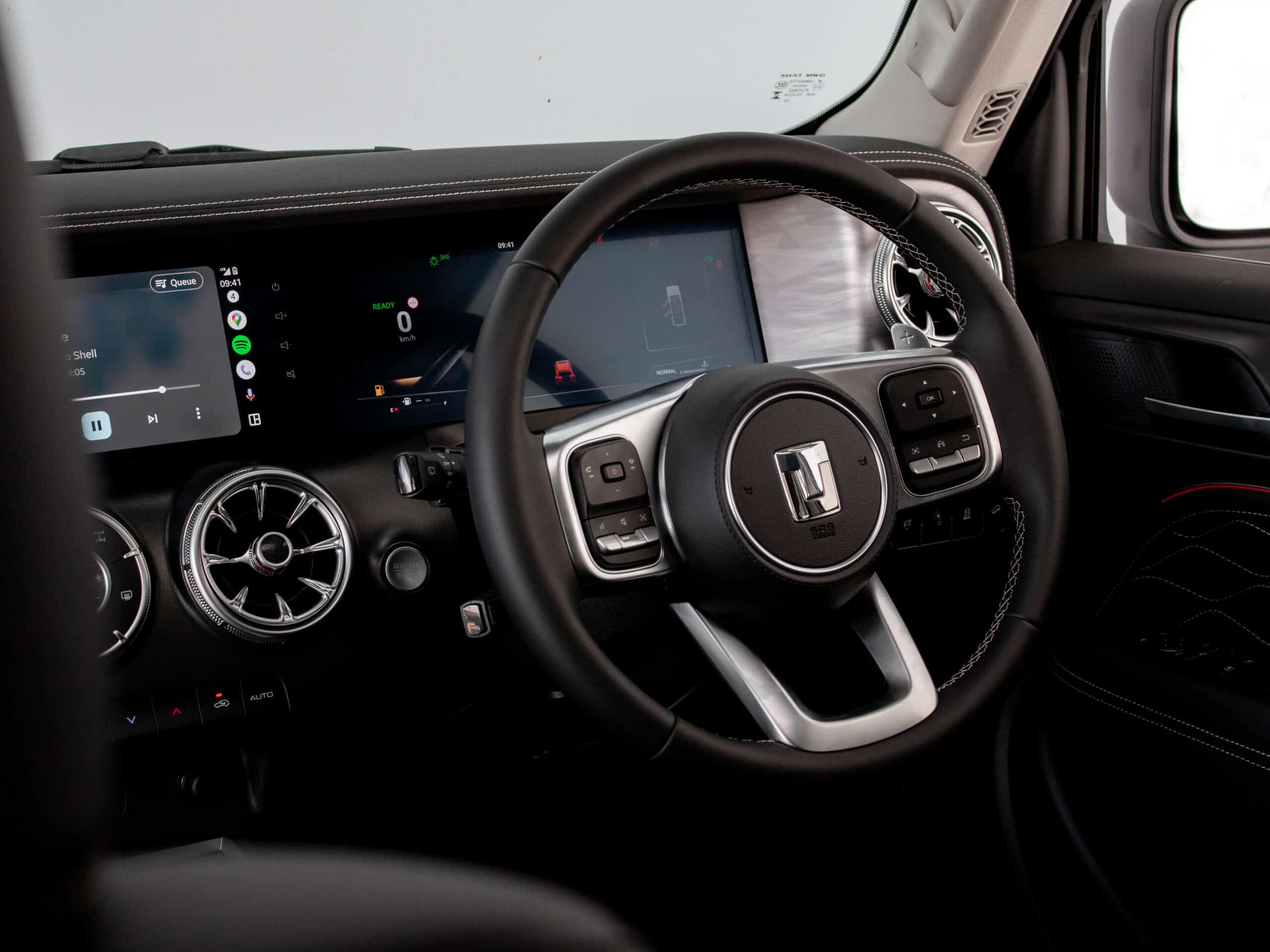 2025 GWM Tank 300 2.0T 8AT 4X4 Super Luxury - Thorp Suzuki